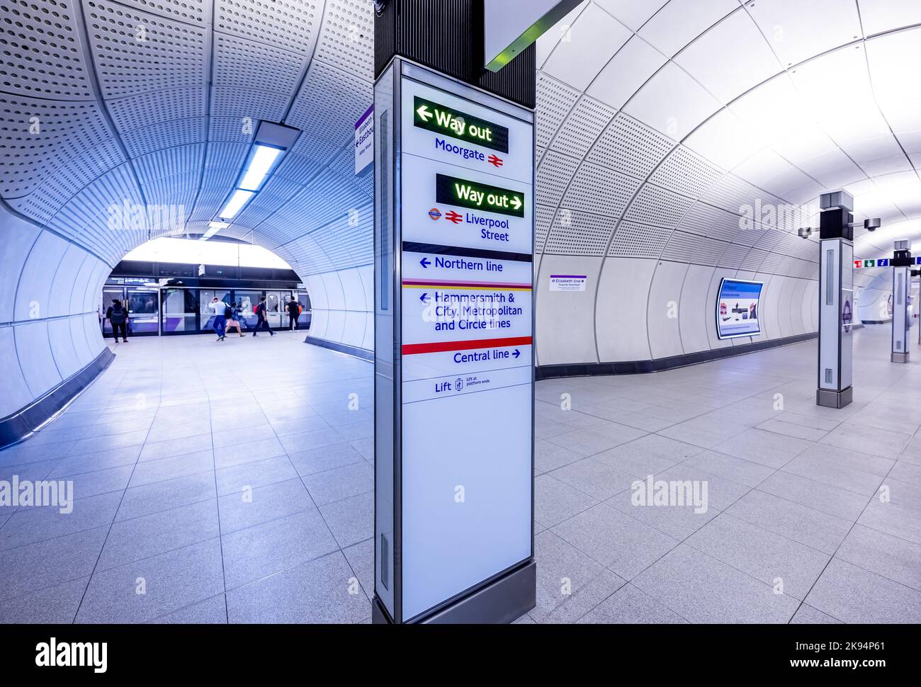 Liverpool Street Station - Elizabeth Line Station Stock Photo - Alamy