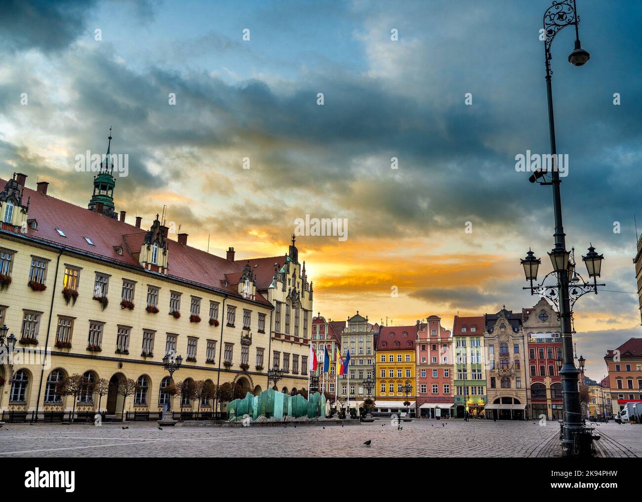 Colorful tenement houses hi-res stock photography and images - Alamy