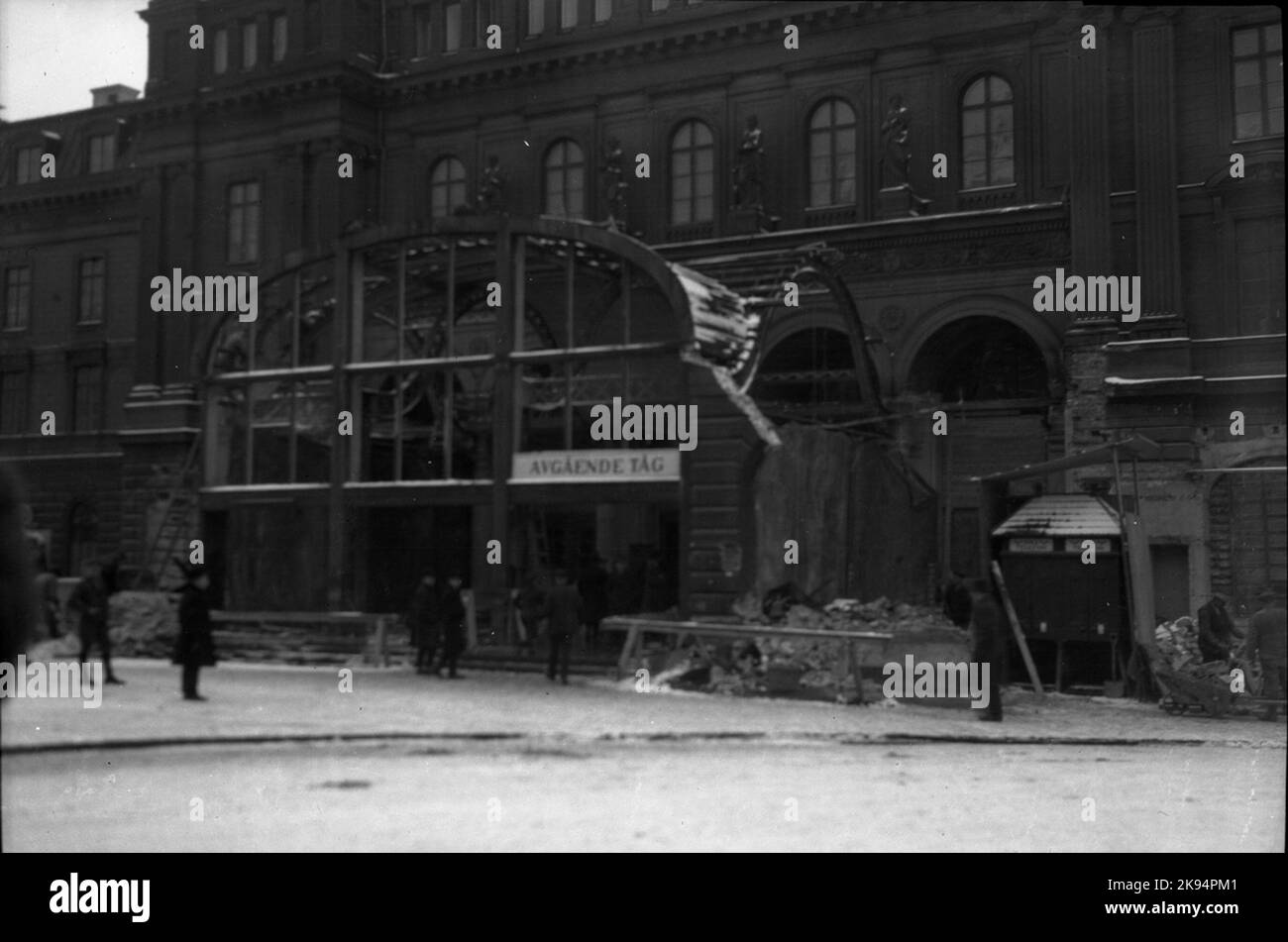 Demolition of hump, central station Stock Photo - Alamy