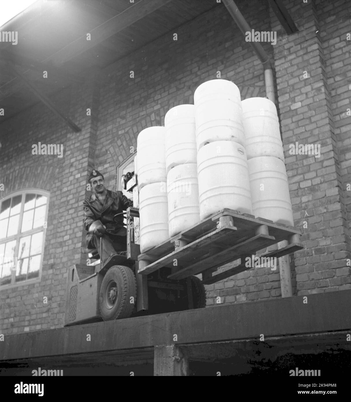 Palletized load system hi-res stock photography and images - Alamy