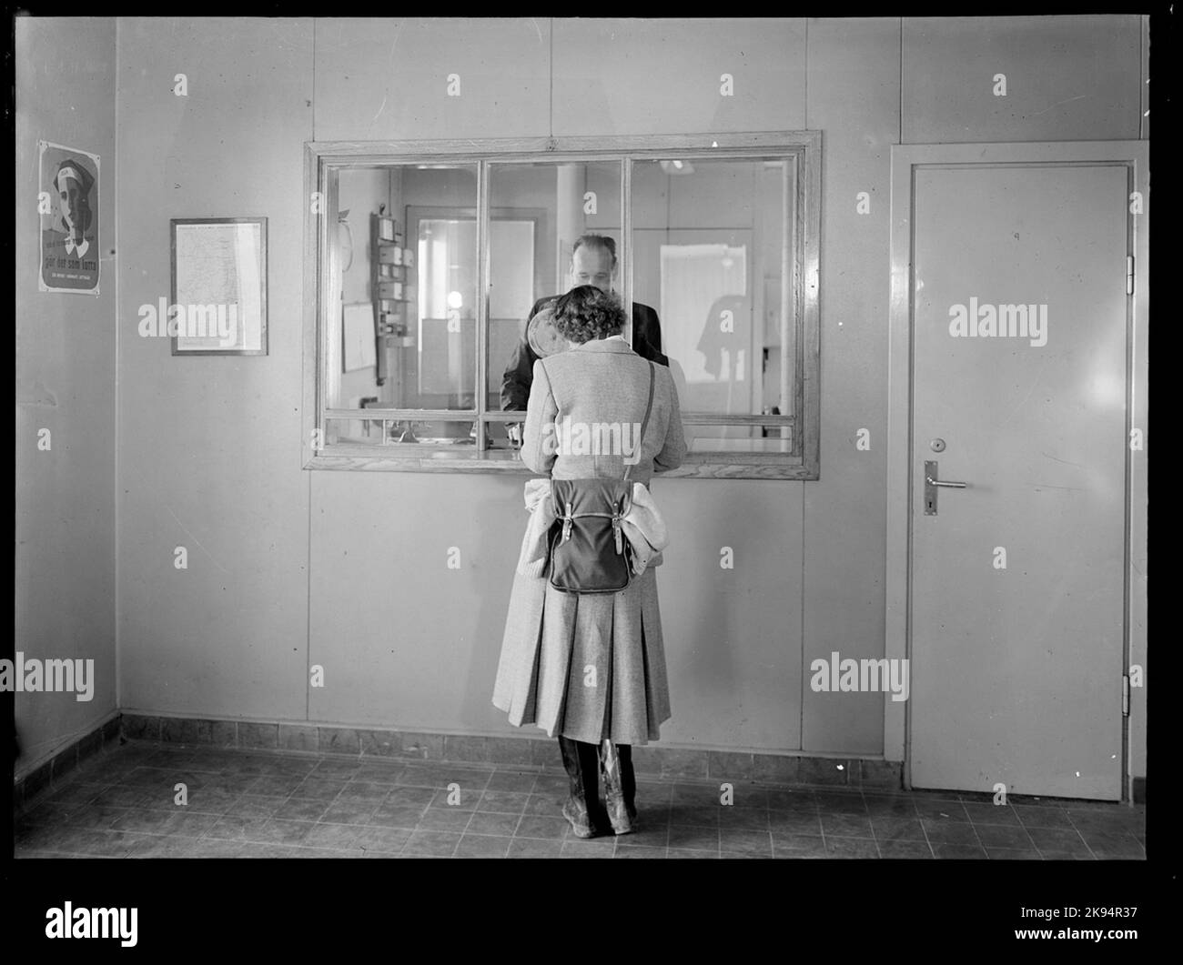 Rail ticket sales hi-res stock photography and images - Alamy