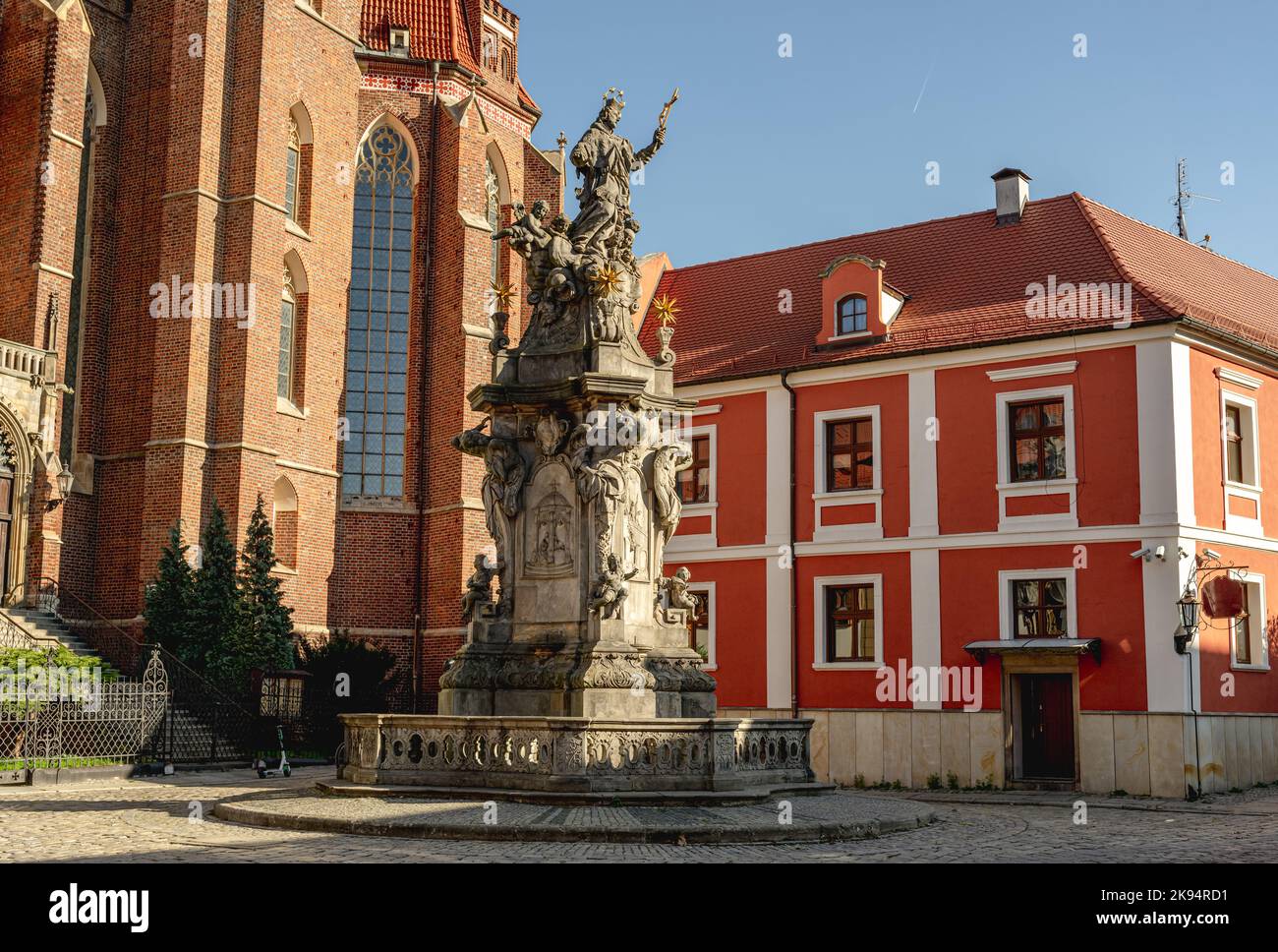 Ostrow Tumski island and Cathedral of St John the Baptist towers Stock ...