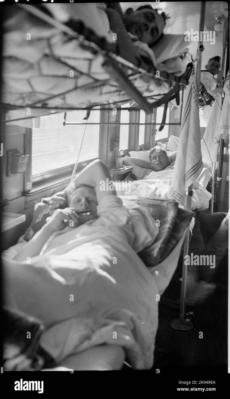 Hospital trains hi-res stock photography and images - Alamy