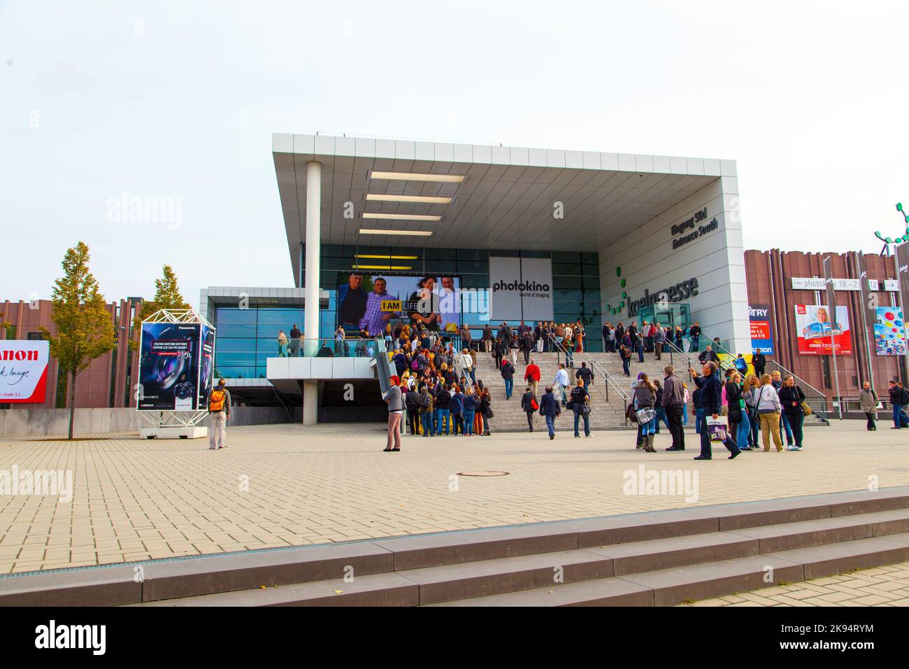 Exhibition stand gate entrance hi-res stock photography and images - Alamy