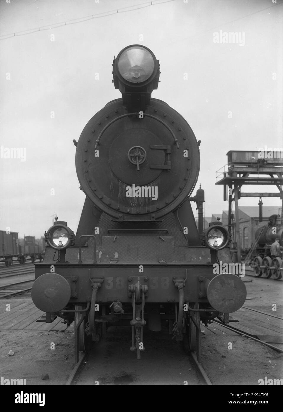 HNJ M 38. Frontvy. The locomotive shown in the picture was manufactured ...