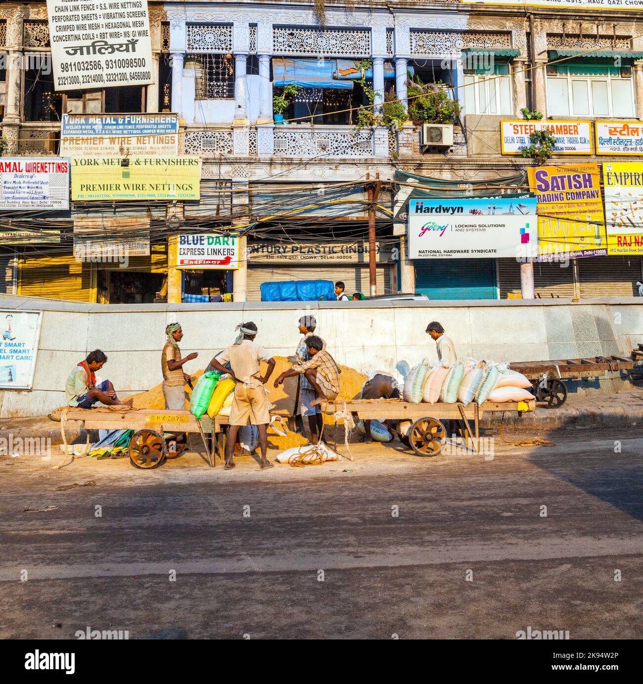 Indian labo hi-res stock photography and images - Alamy