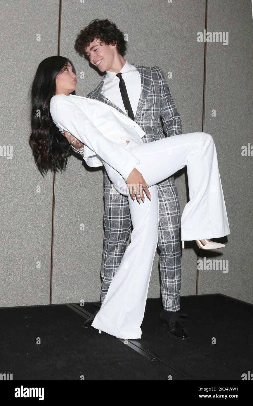 LOS ANGELES - OCT 25: Yvette Monreal, Zackary Arthur at the 50th Saturn ...
