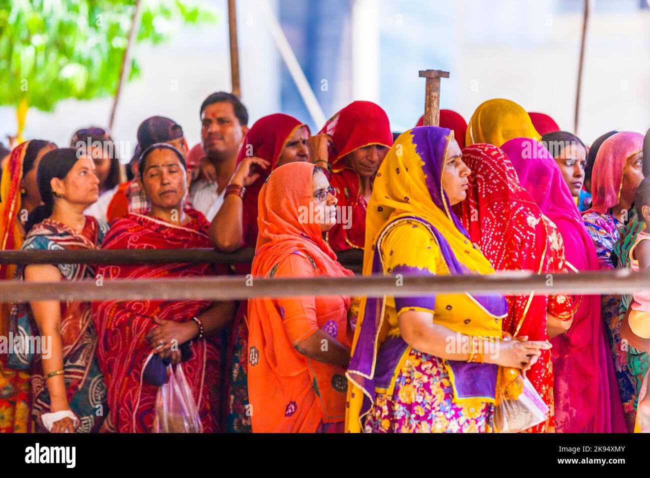AMER, INDIA - OCT 19: indian women queue up for entrance to the yearly ...