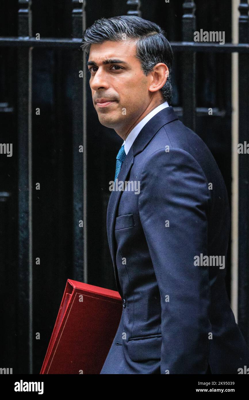 Rishi sunak pmqs 2022 hi-res stock photography and images - Alamy