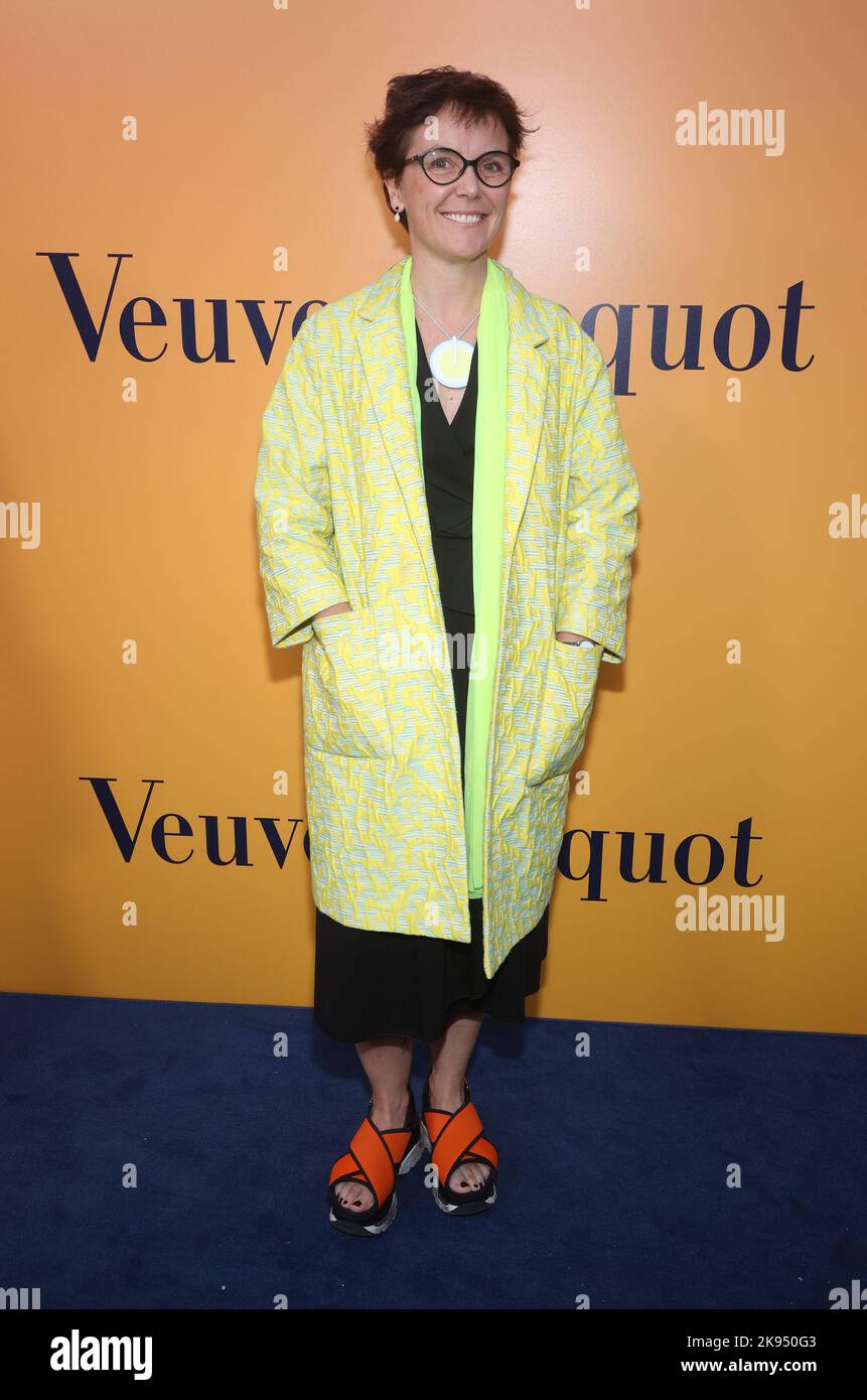 Beverly Hills, Ca. 25th Oct, 2022. Constance Guisset at the Veuve ...