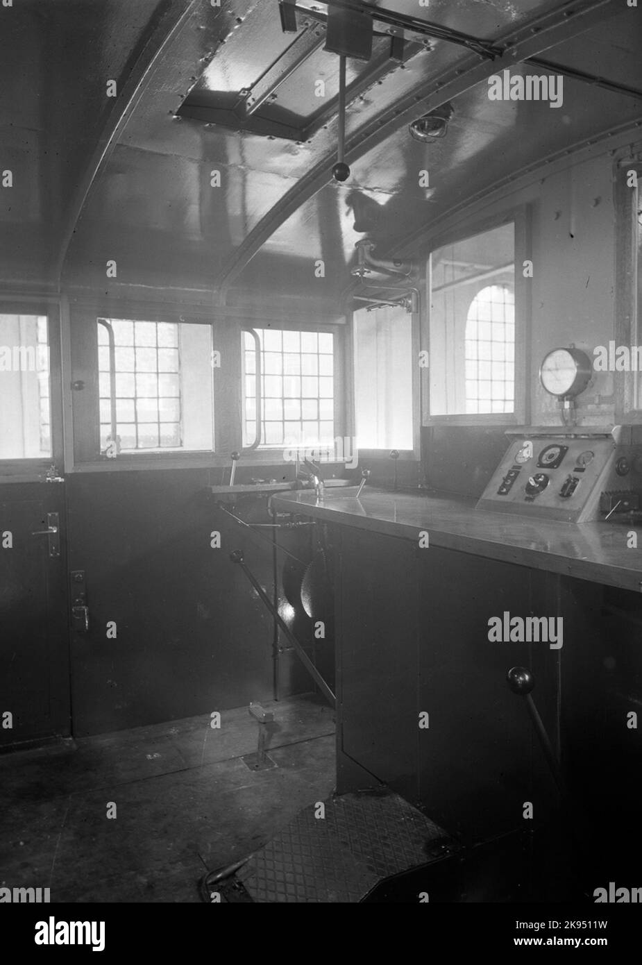 State Railways, SJ ZS 107 under Building in Kockum's Mechanical ...