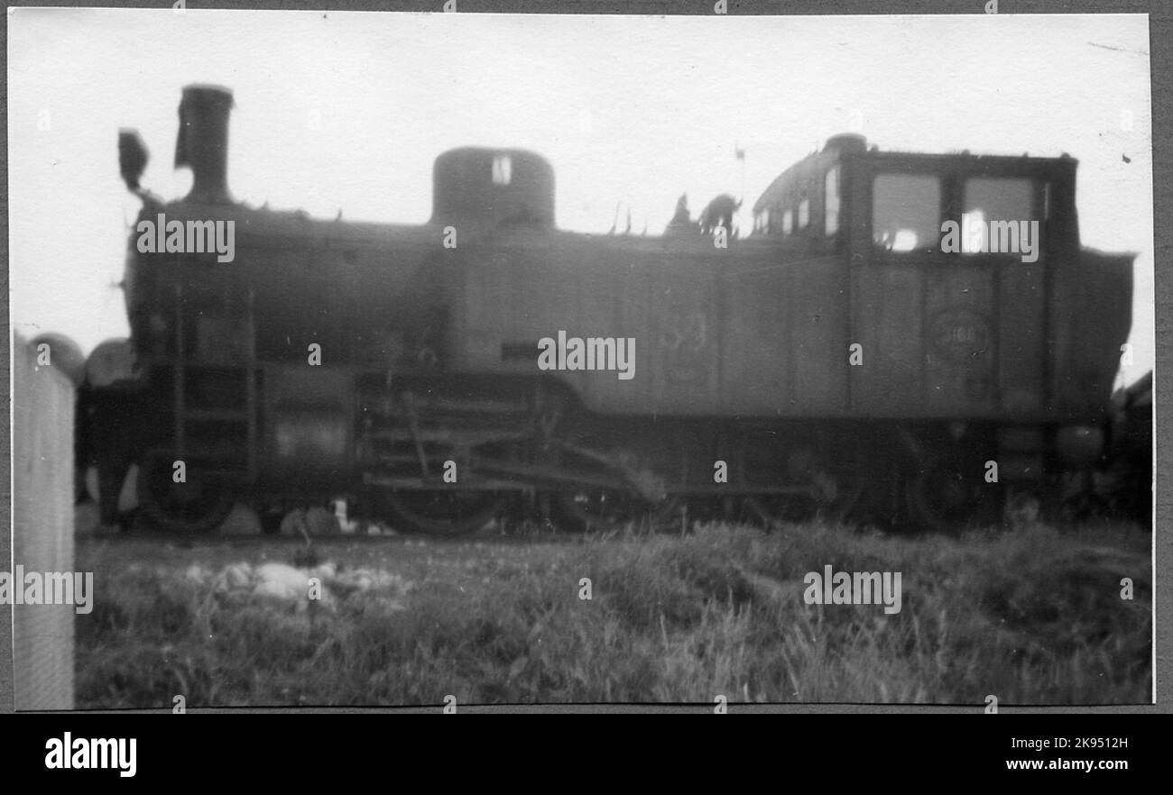 The State Railways, SJ S20p 3168. The steam locomotive is FERE This ...