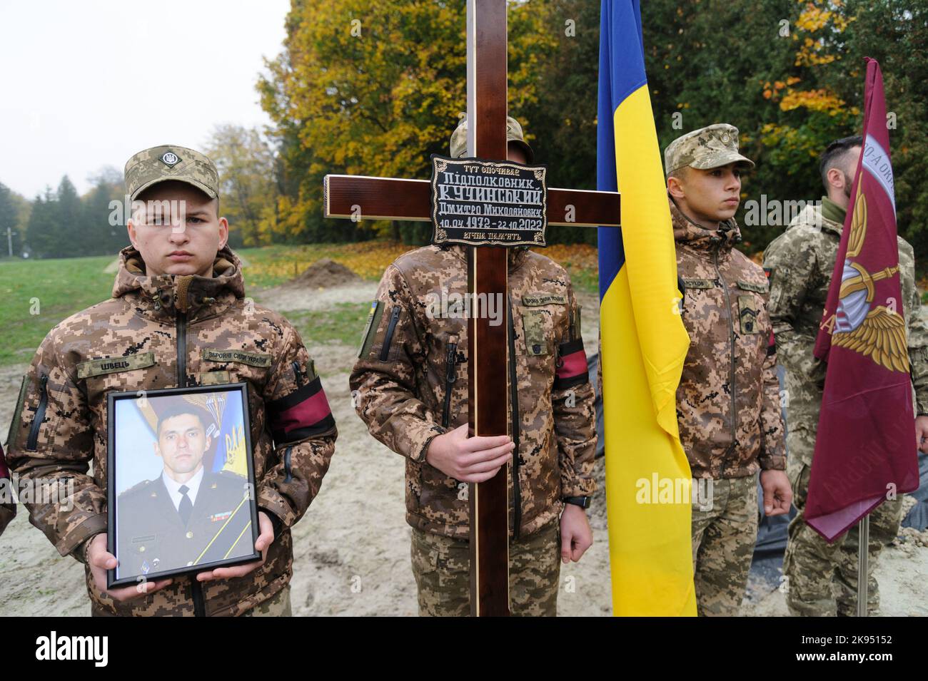 Soldiers hold cross hi-res stock photography and images - Alamy