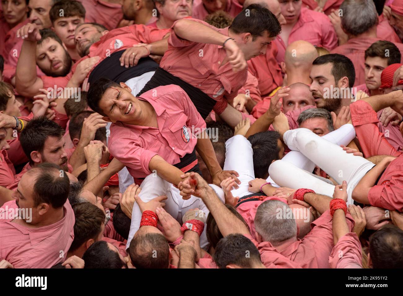 Fall of a Castell (human tower) "3 of 9" of the Colla Vella dels ...