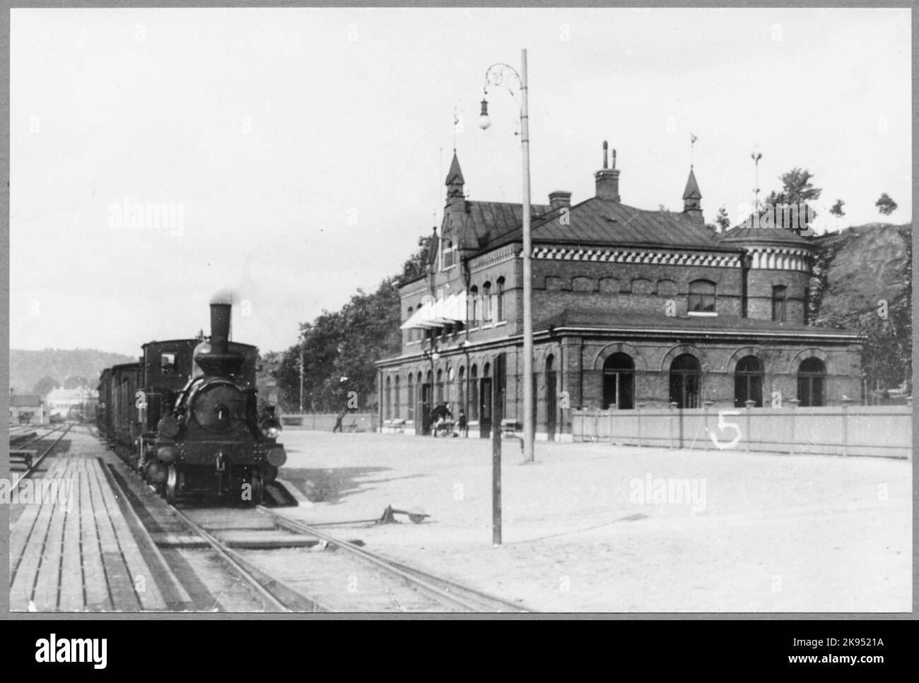 Borås Lower Station in the 1890s. KHDJ 3 by train set Stock Photo - Alamy