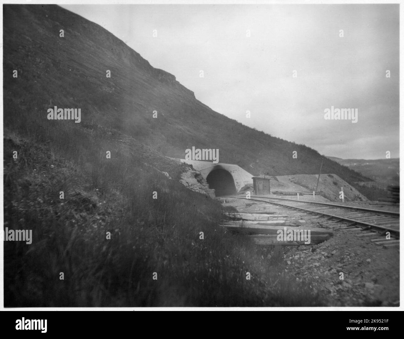 Nu oil tunnel eastern mouth abisko Stock Photo - Alamy