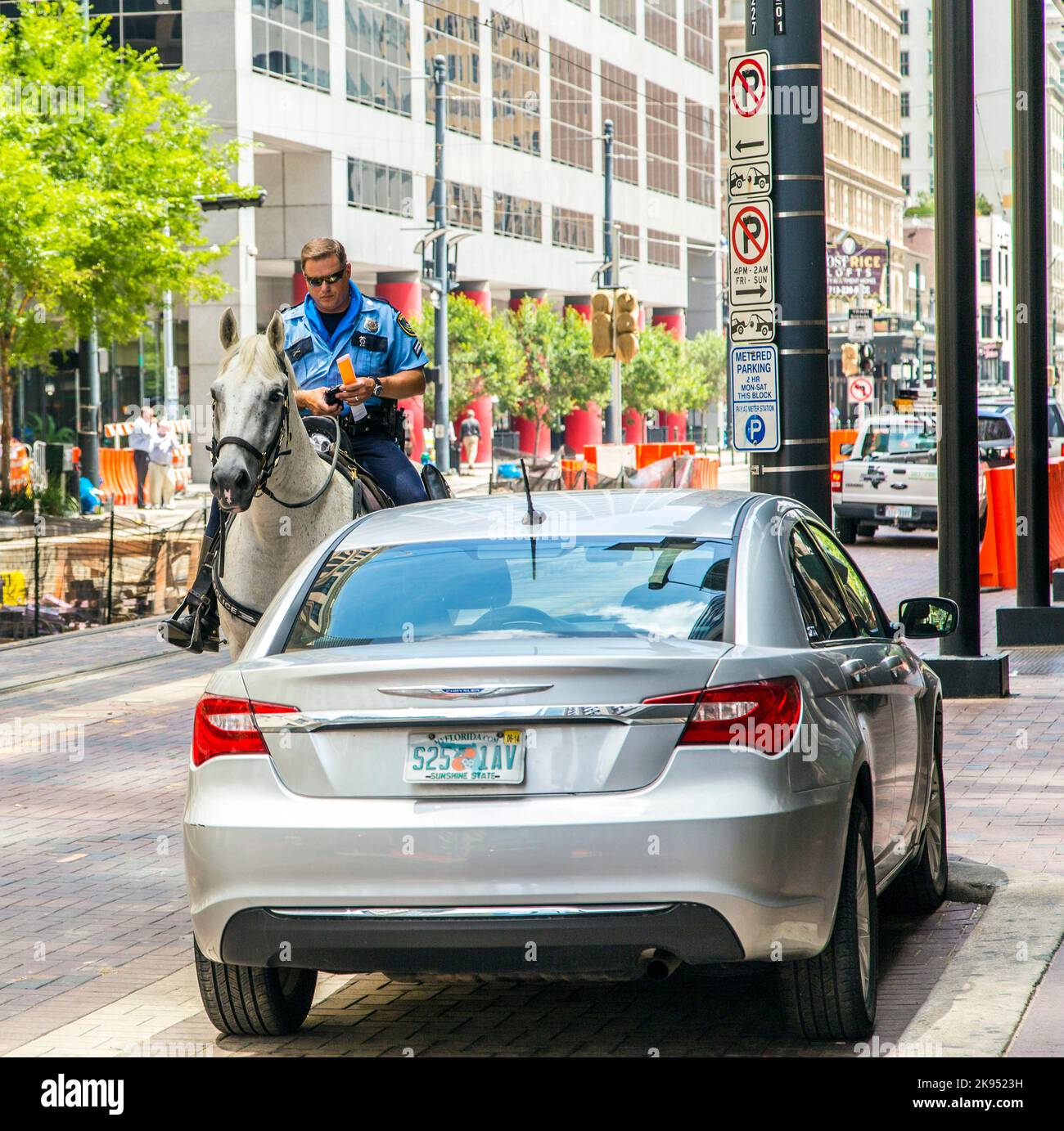 Houston mounted patrol hi-res stock photography and images - Alamy