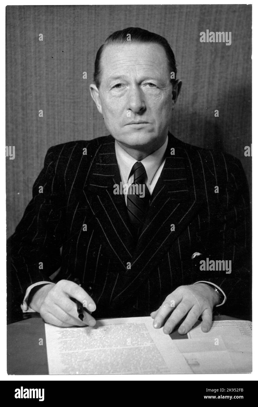 Tage Berger, employed by the State Railways, SJ as bureau chief 1941 ...