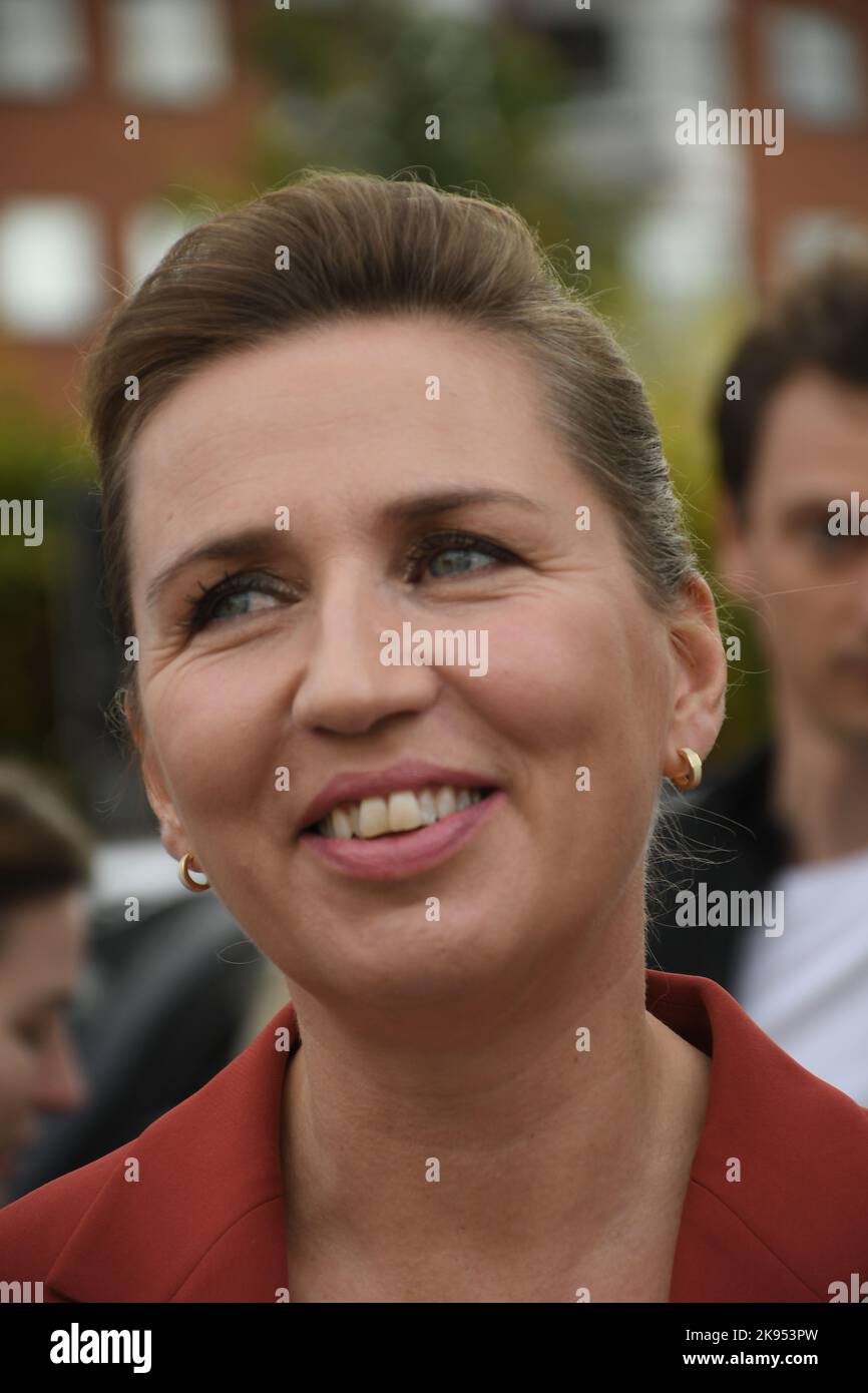 Doris Fair's Instagram, Twitter & Facebook on IDCrawl