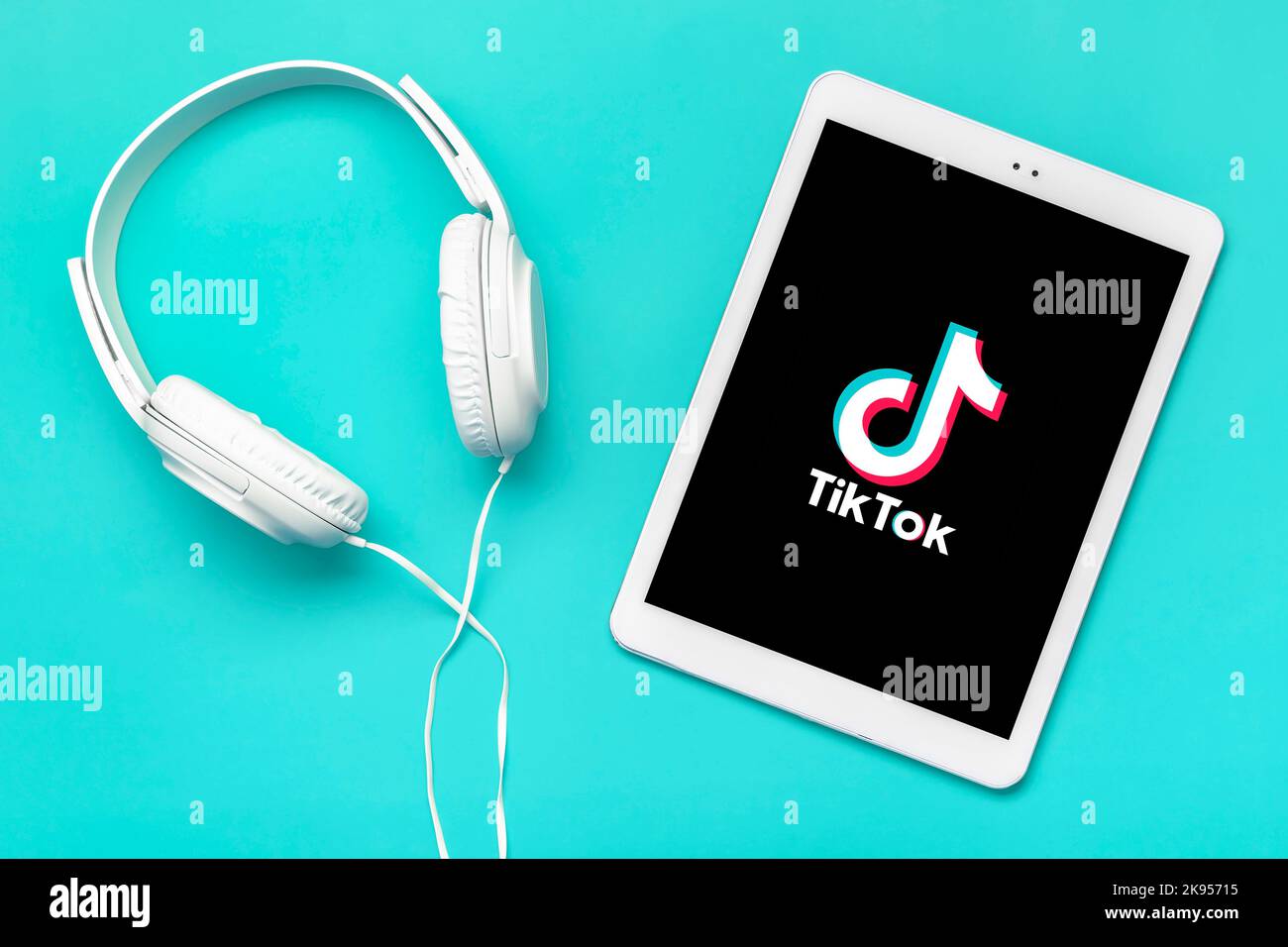 Bangkok, Thailand. October 2022 Tablet Tik Tok application icon, logo ...