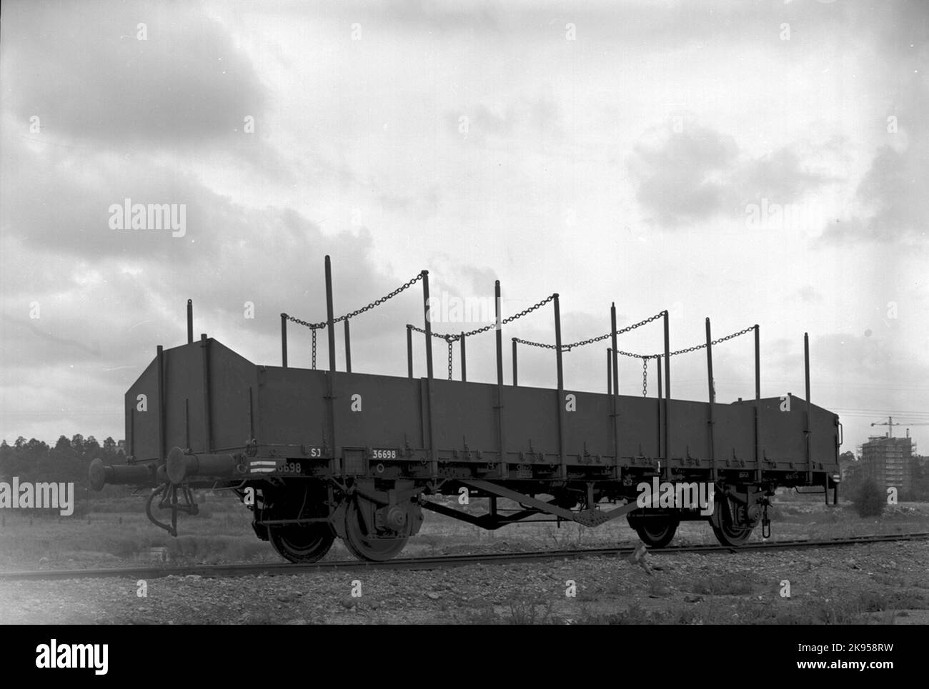 The State Railways, SJ O 36698. A post car with inserts, so -called ...