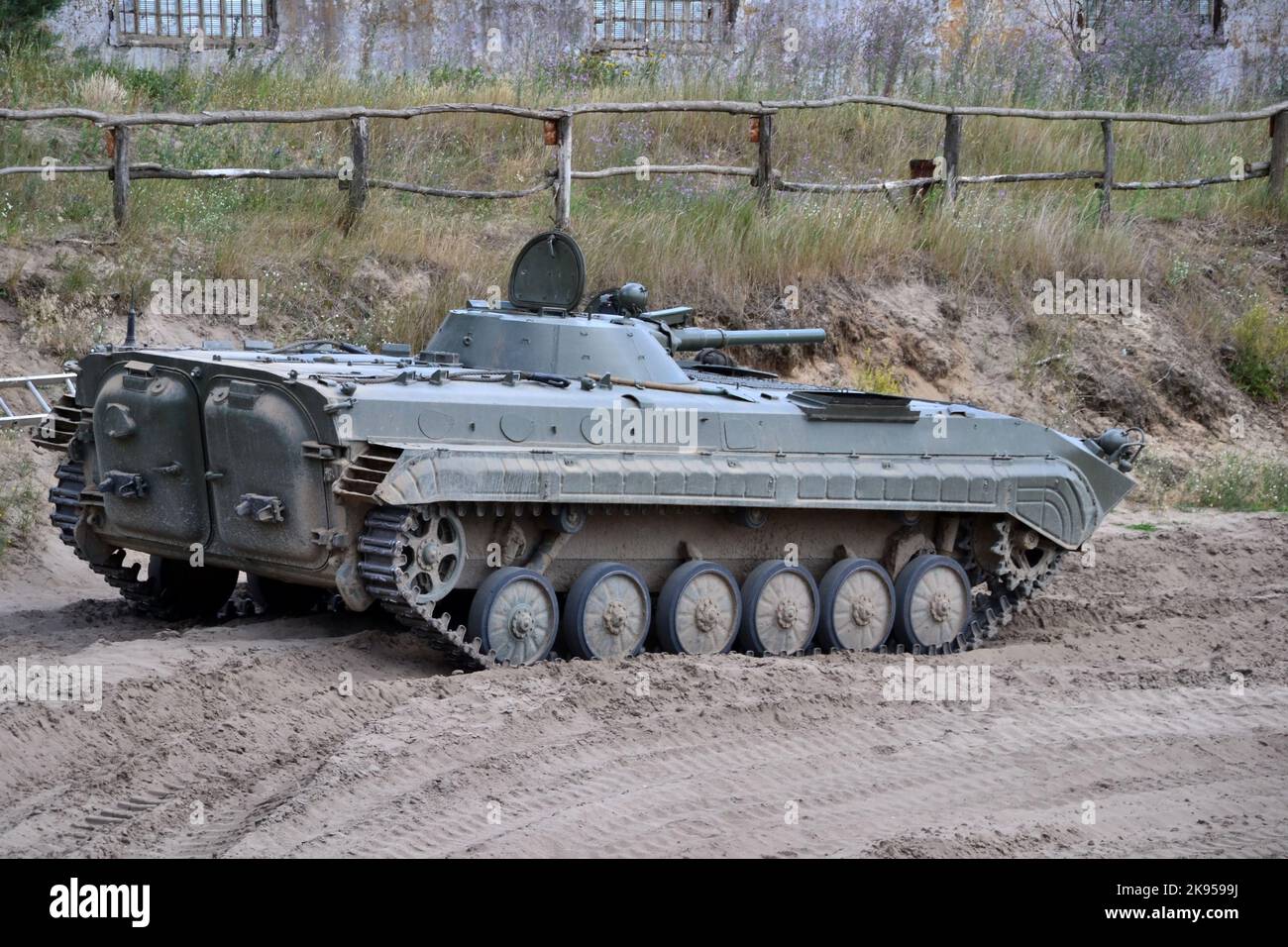 Car battle hi-res stock photography and images - Alamy