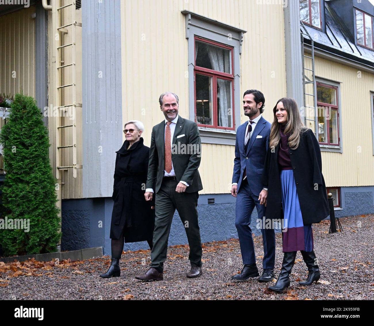 Prince carl philip sweden his wife hi-res stock photography and images ...
