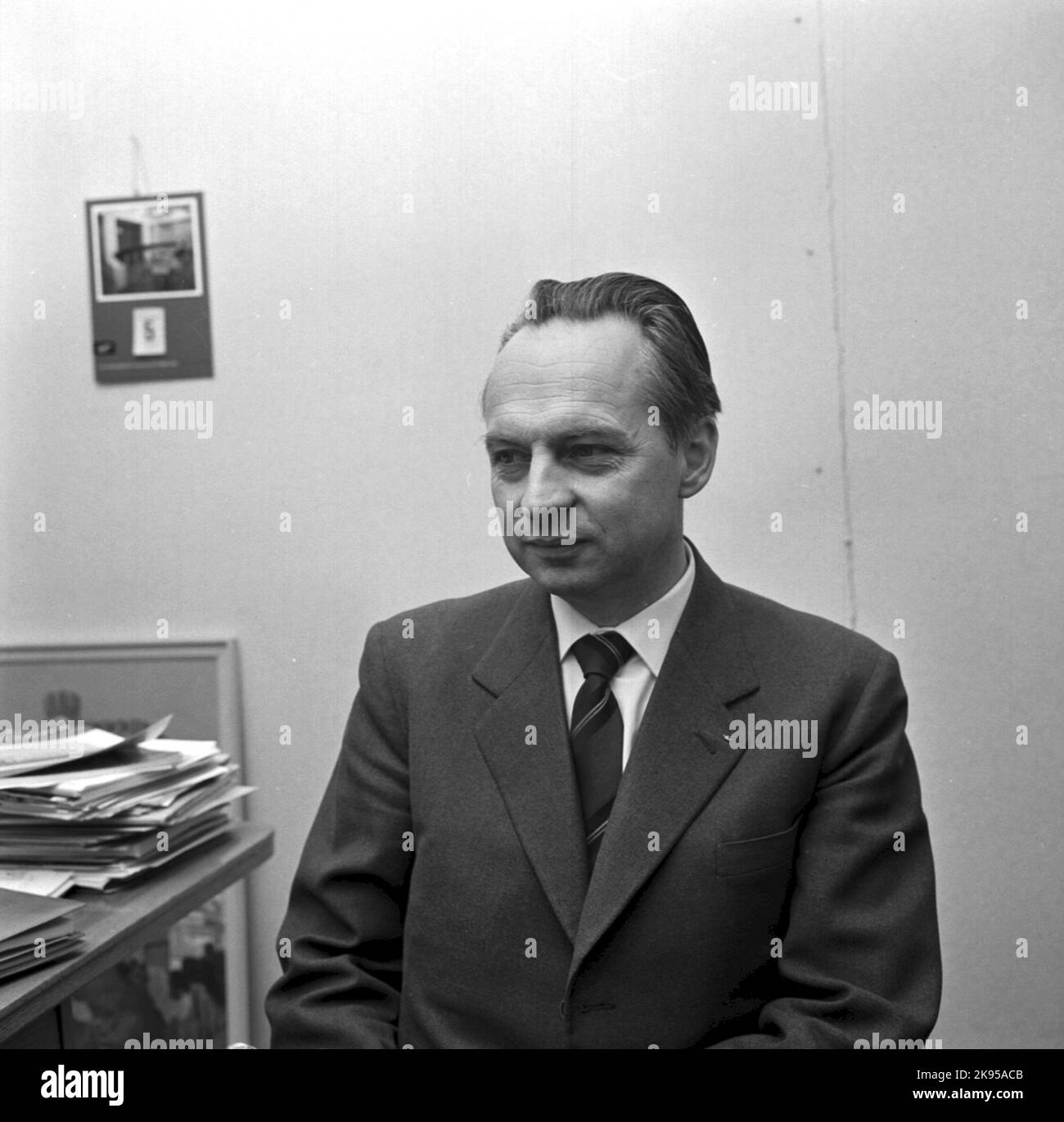 Over -engineer g bang, electrical engineering office Stock Photo - Alamy