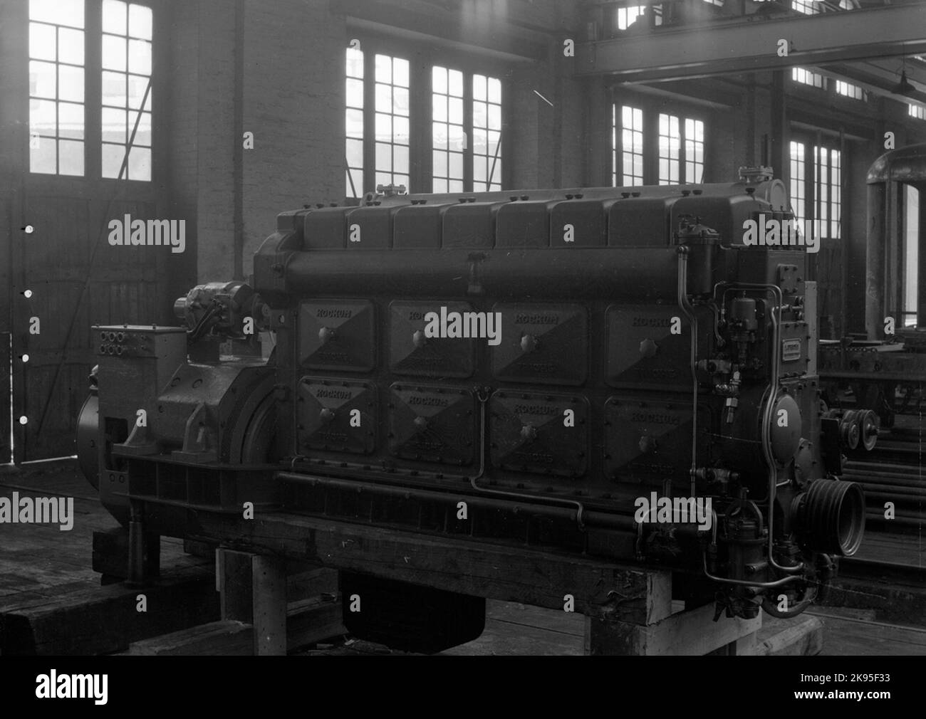 State Railways, SJ ZSS 106 Under Building in Kockum's Mechanical ...