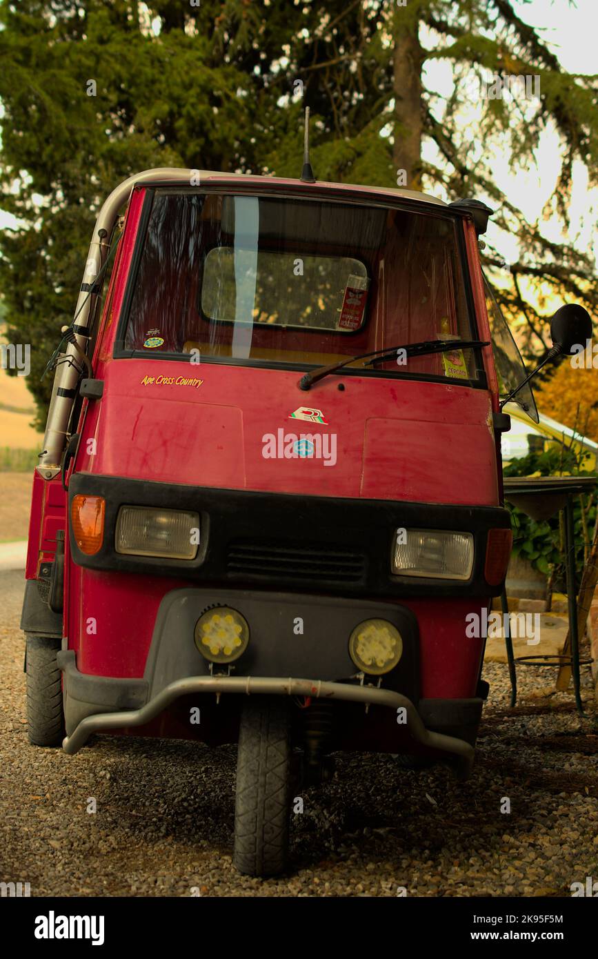 Piaggio ape cross country hi-res stock photography and images - Alamy