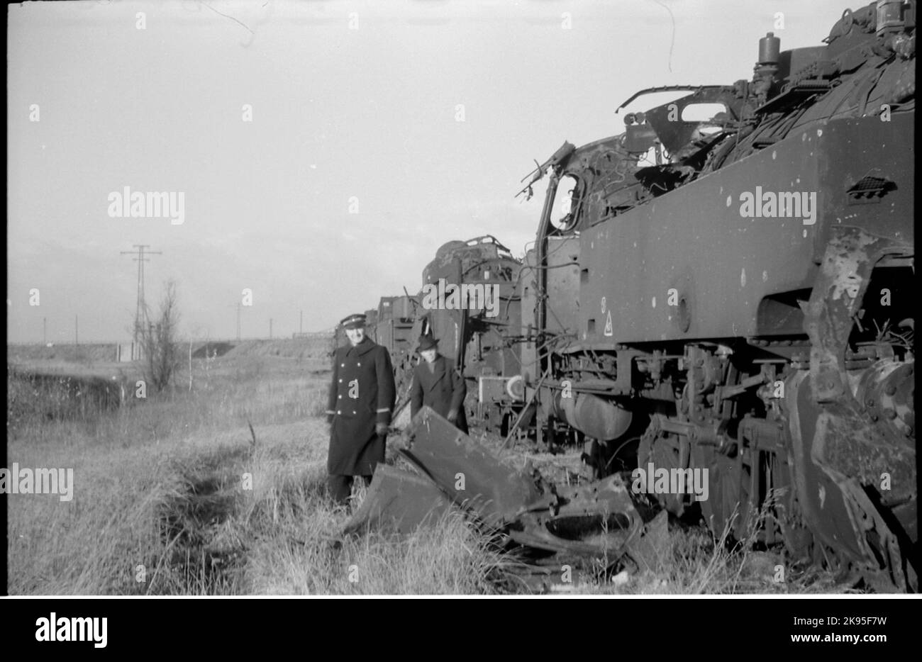 Destroyed trains hi-res stock photography and images - Alamy