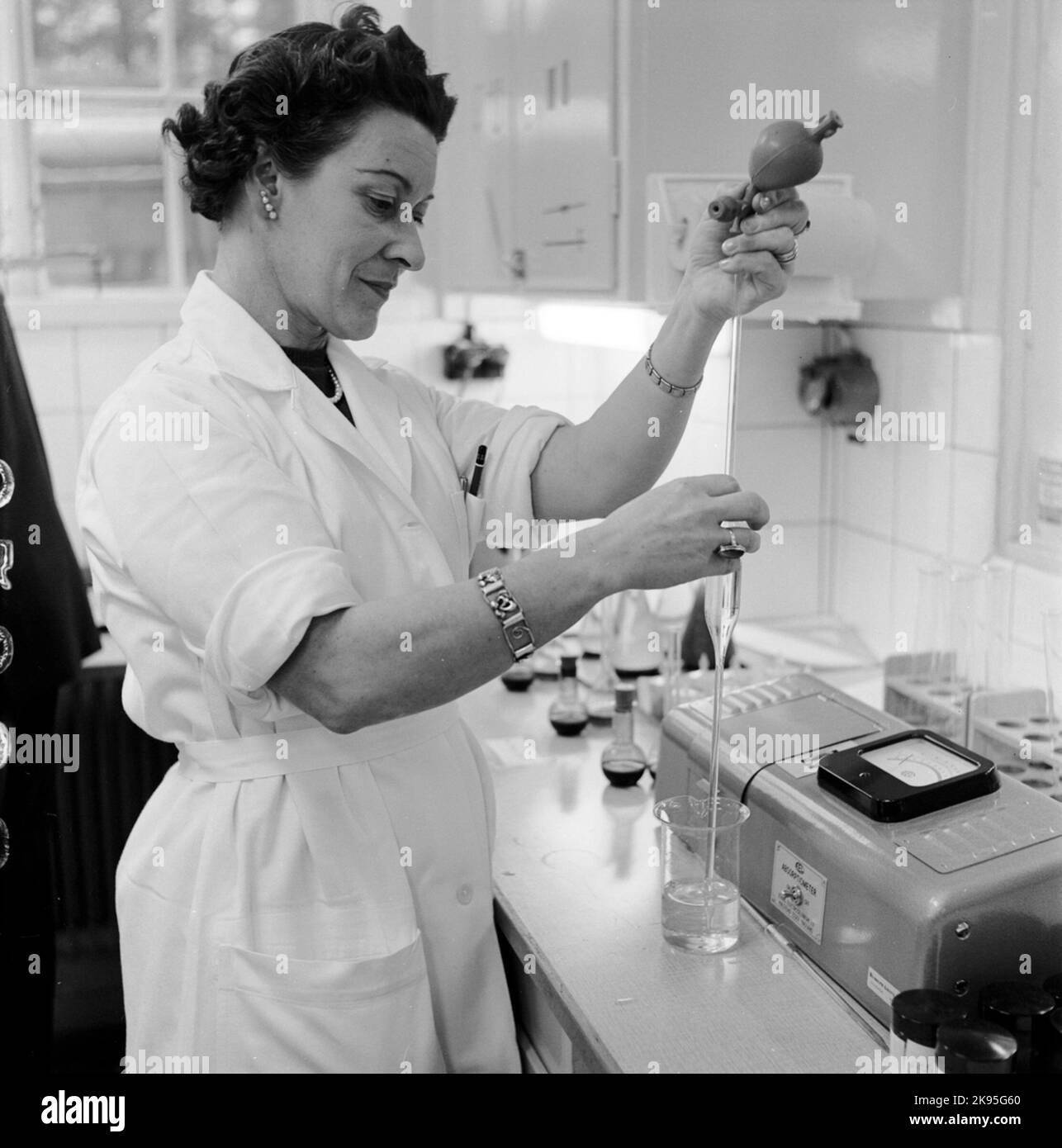 Geotechnical laboratory hi-res stock photography and images - Alamy