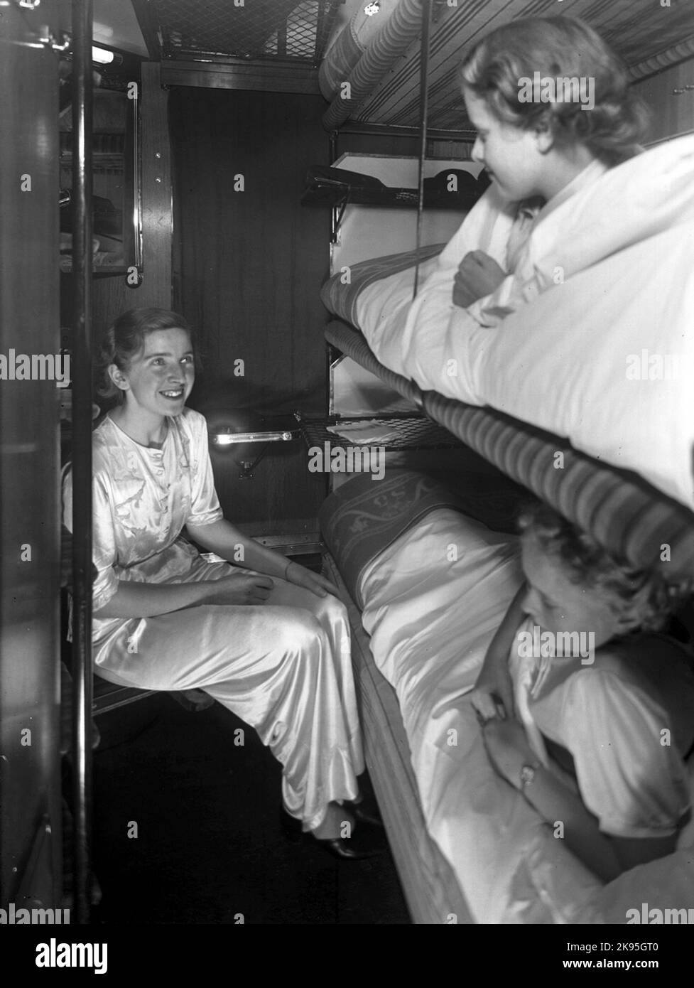 State Railways, SJ AC02C, sleeping compartment. 3rd grade Stock Photo ...