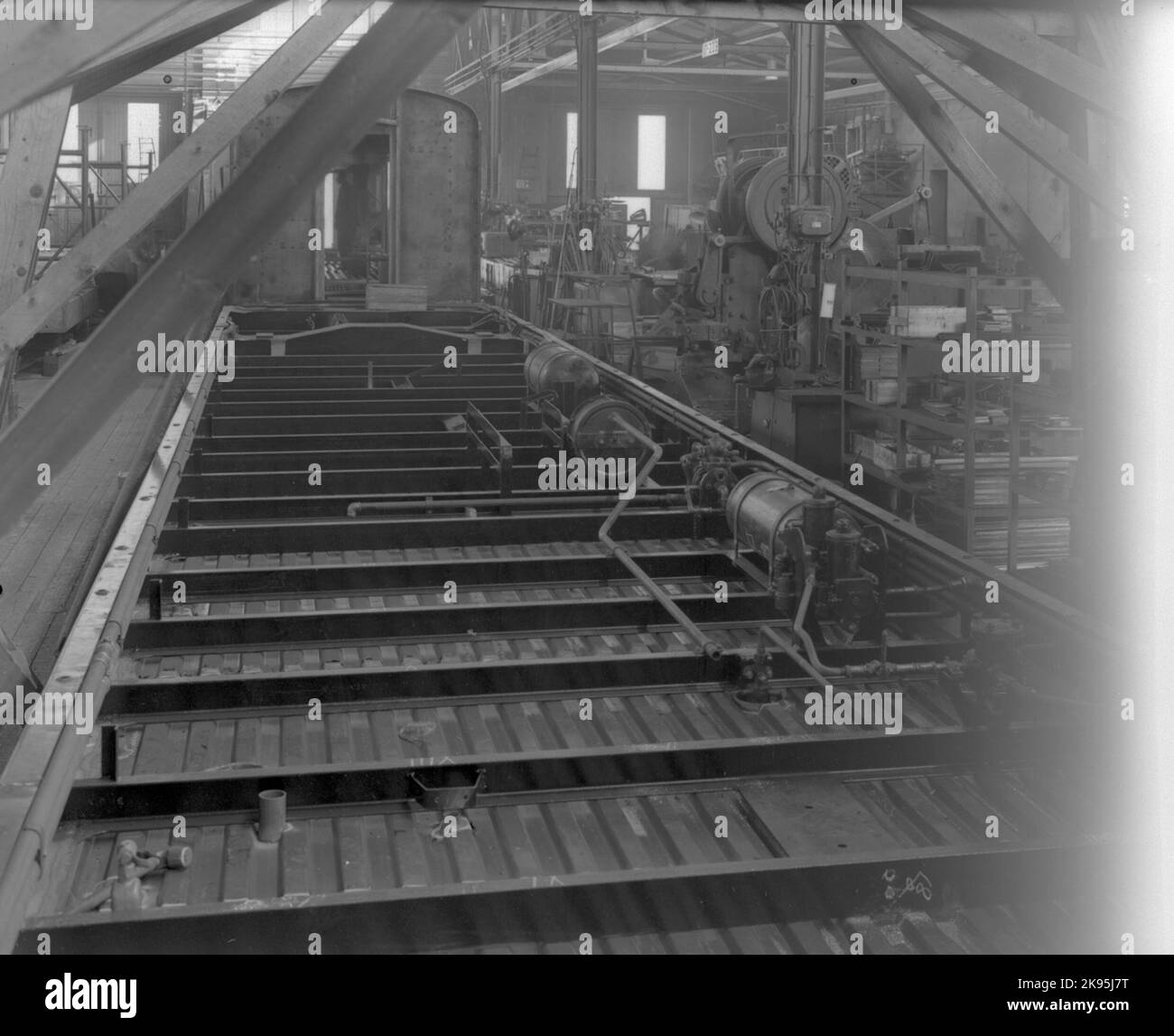 Mounting structure Black and White Stock Photos & Images - Alamy