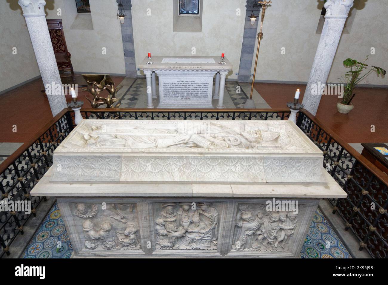 Sarcophagus of St. Columbanus (by Giovanni dei Patriarchi, 1480 ...