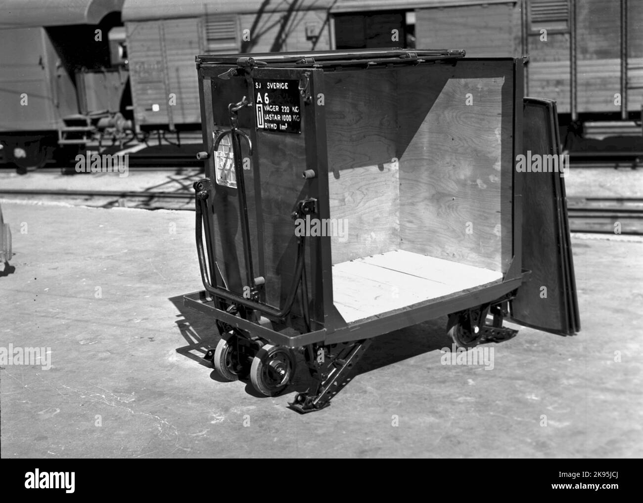 Transportable freight container SJ type A6 for goods Stock Photo - Alamy