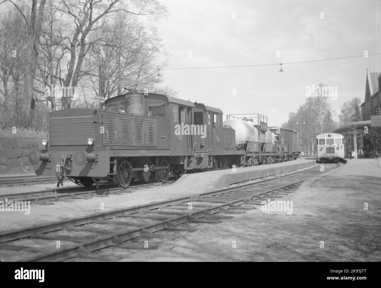 Nbj 11 with train.nbsj (nbj), Nora Bergslags Railway Stock Photo - Alamy