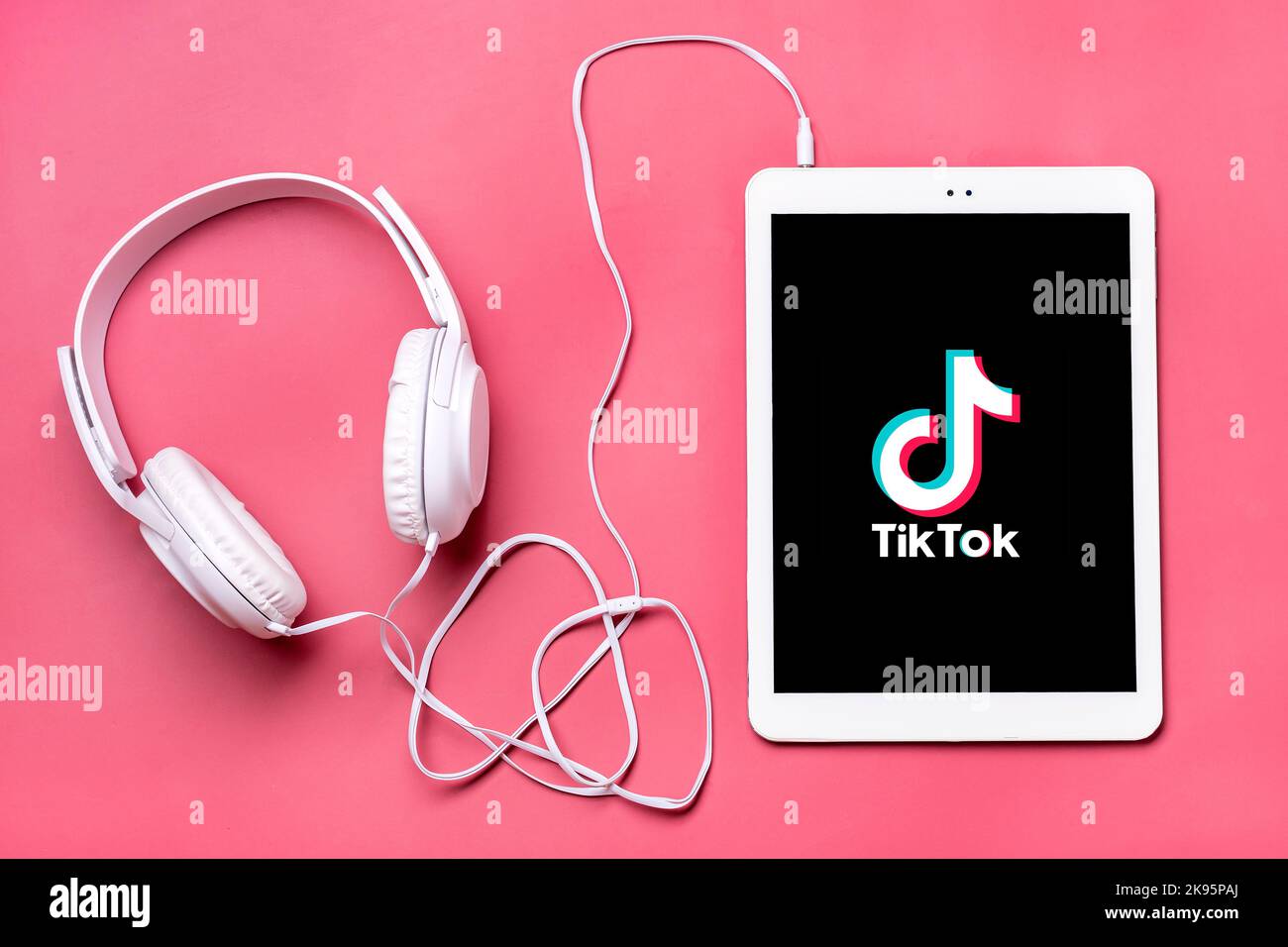 Bangkok, Thailand. October 2022 Tablet Tik Tok application icon, logo ...