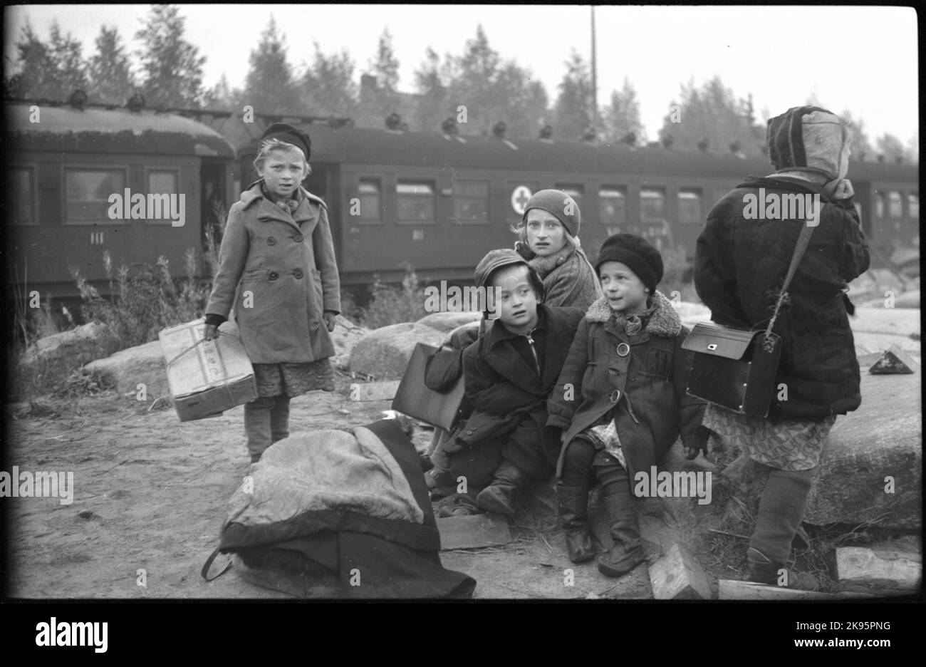 Refugees from Finland arrive in Haparanda in the fall of 1944 Stock ...