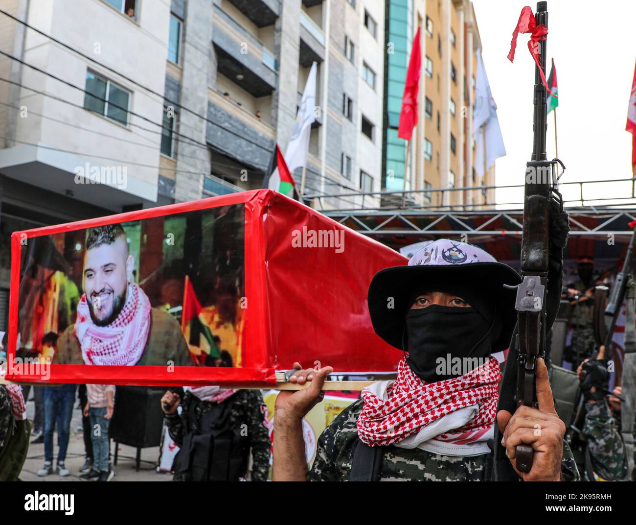 Gaza, Palestine. 25th Oct, 2022. A fighter from the Popular Front for ...