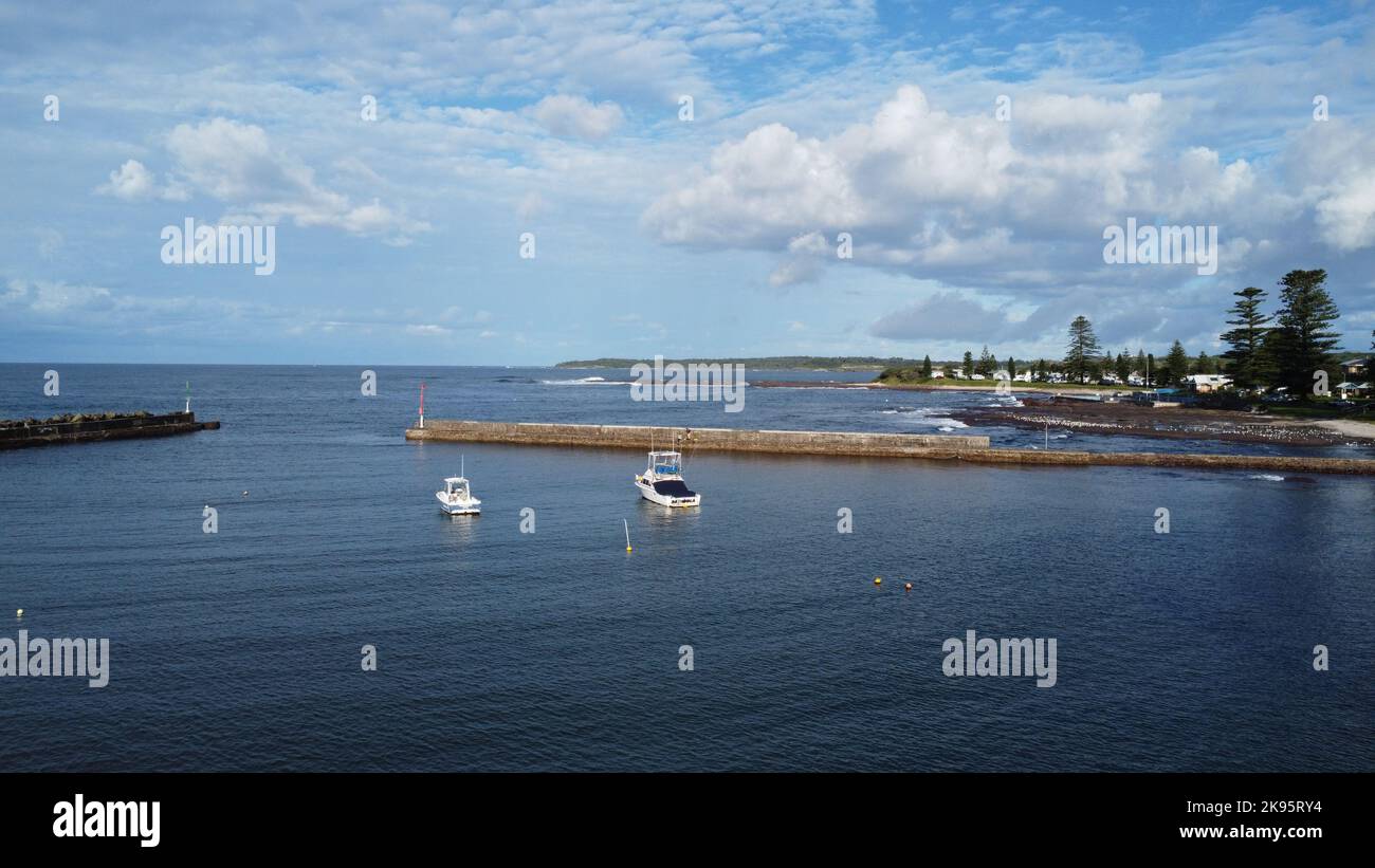 A view of the sea in Windang Island Stock Photo - Alamy