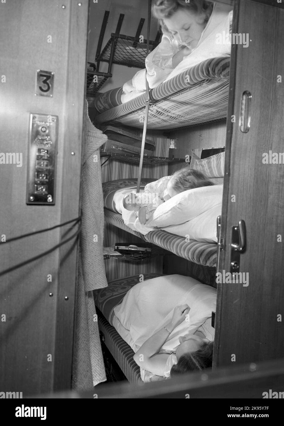 Sleeping car Black and White Stock Photos & Images - Alamy