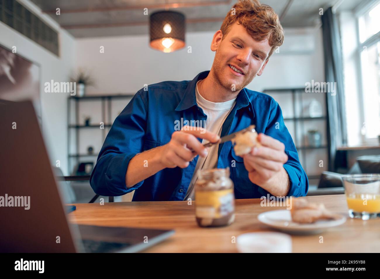 Man making sandwich kitchen hi-res stock photography and images - Alamy