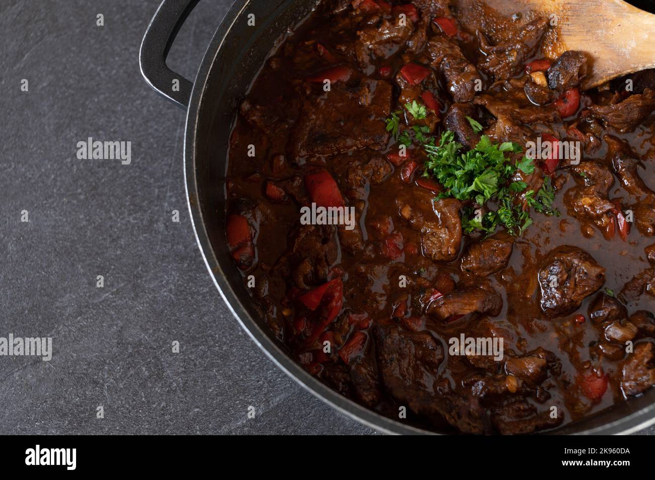 Pot of beef stew hi-res stock photography and images - Alamy