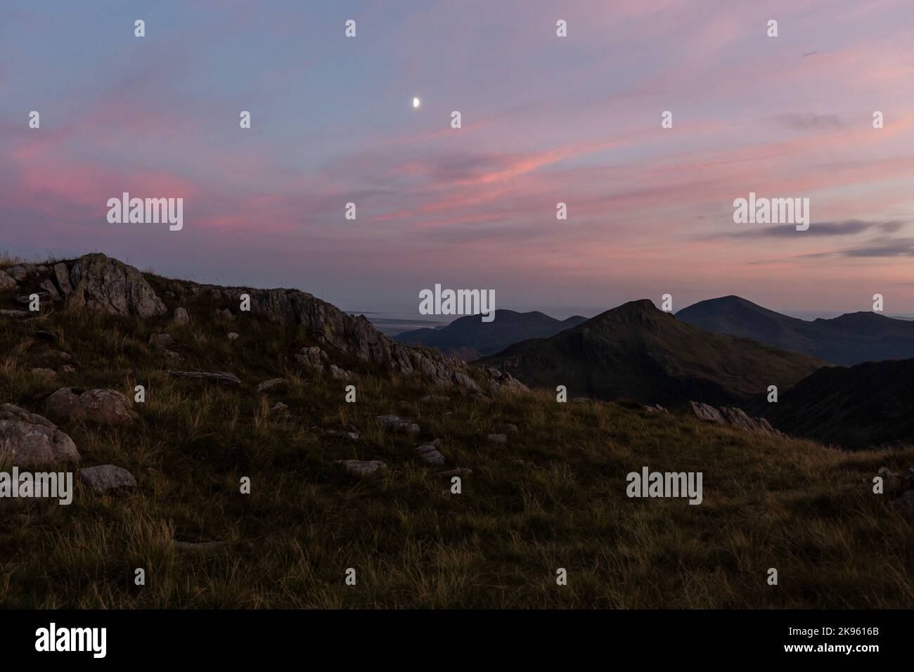 Snowdon horseshoe sunset hi-res stock photography and images - Alamy