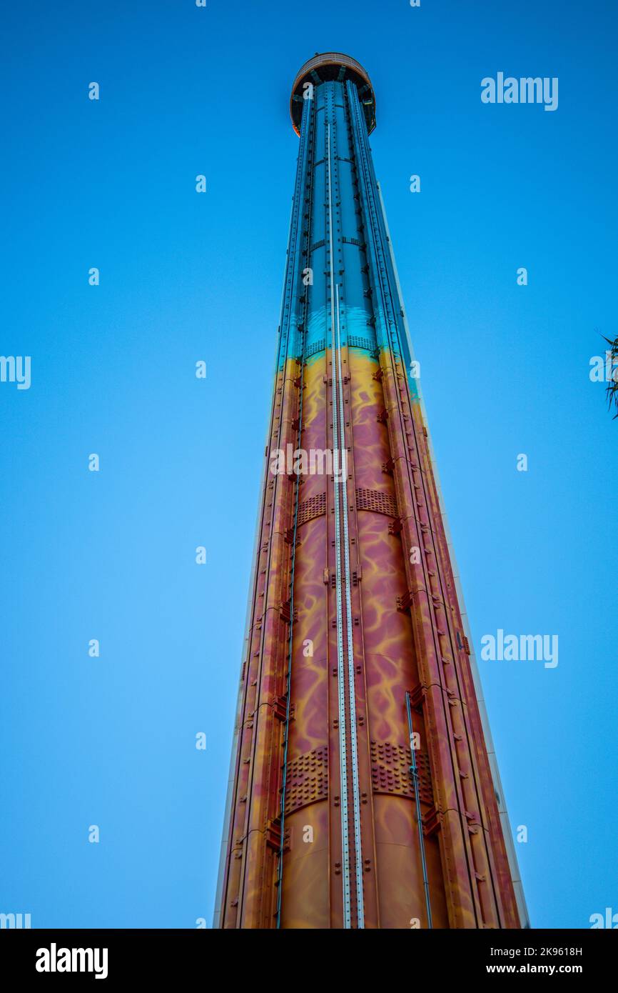A vertical shot of the Falcon's Fury drop tower in the Busch Gardens ...
