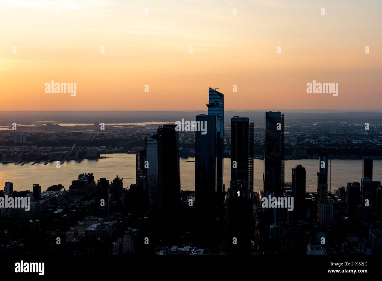 Sunset skyline view of New York Hudson Yards. Falling dusk Stock Photo ...