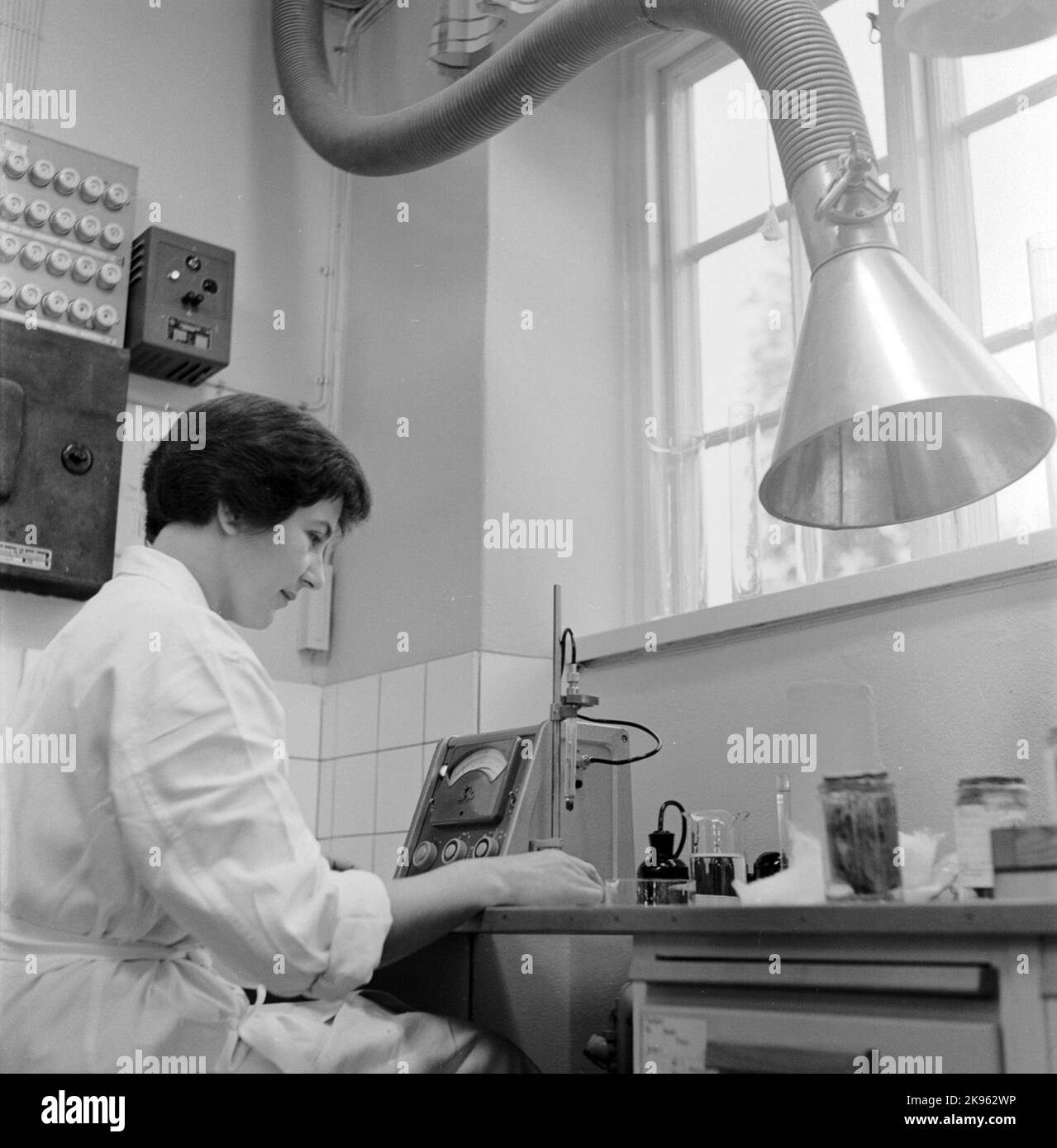 Laboratory operations Black and White Stock Photos & Images - Alamy