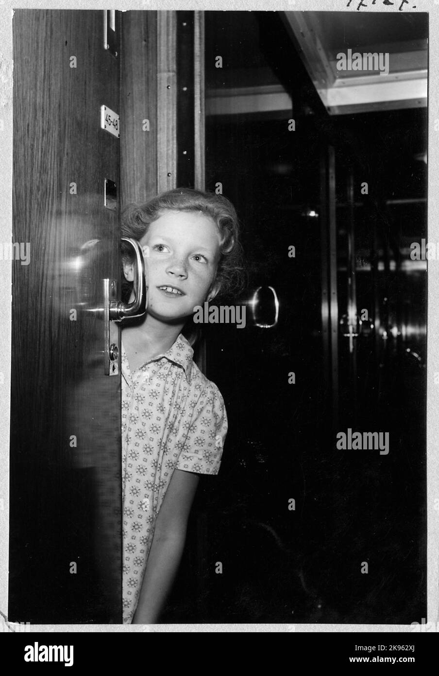 Traveling with 3rd grade sleeping car. State Railways, SJ Abo5 Stock ...