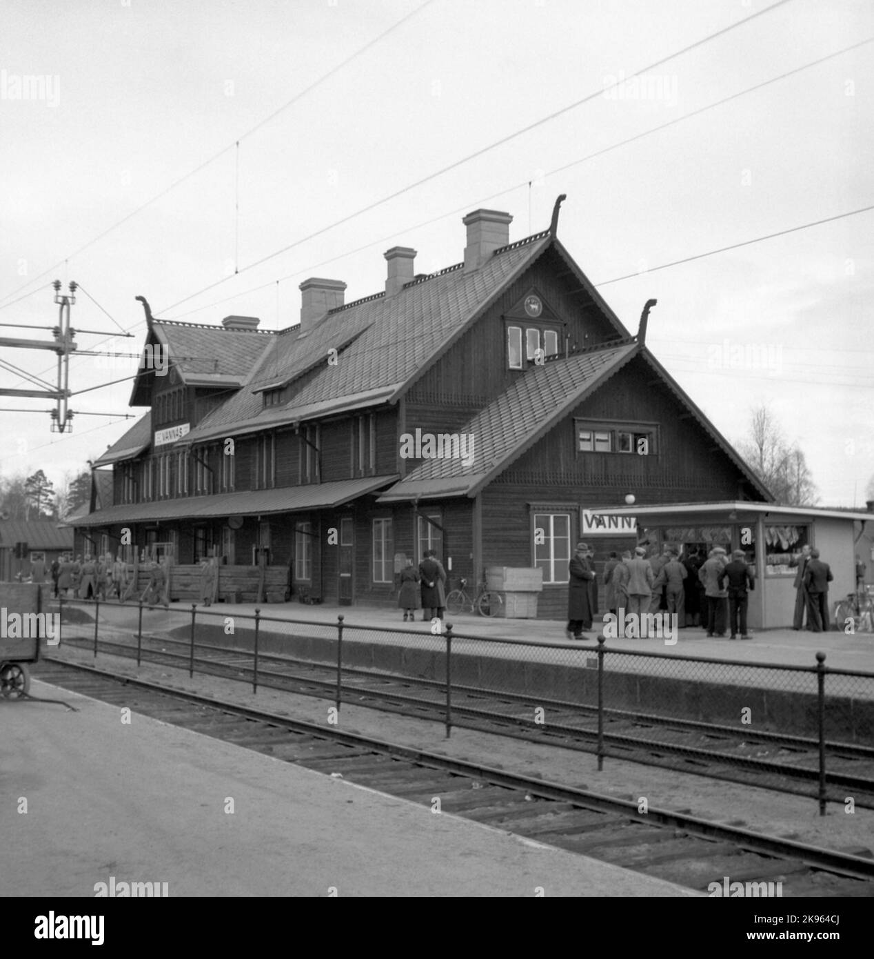 Vännäs Railway Station. Splitter protection set up in front of the ...